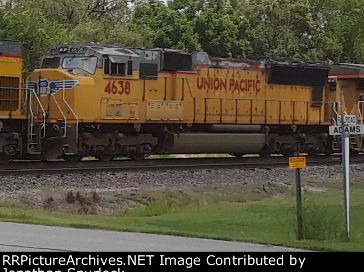 UP 4638, engineer's side view